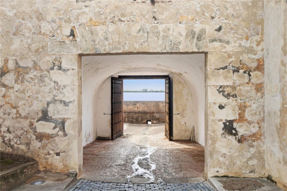 REALM Review: World-Renowned Architect to Host Exclusive Tour of 17th ...
